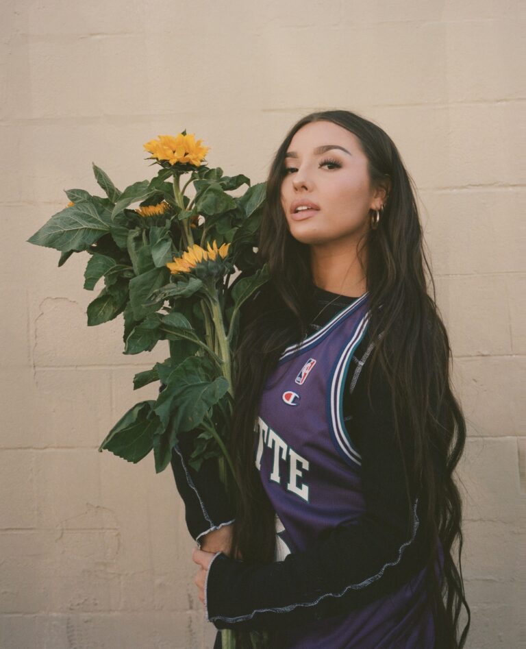 Annie Tracy Opens Up About Her Sound, Style & Being Vulnerably Savage