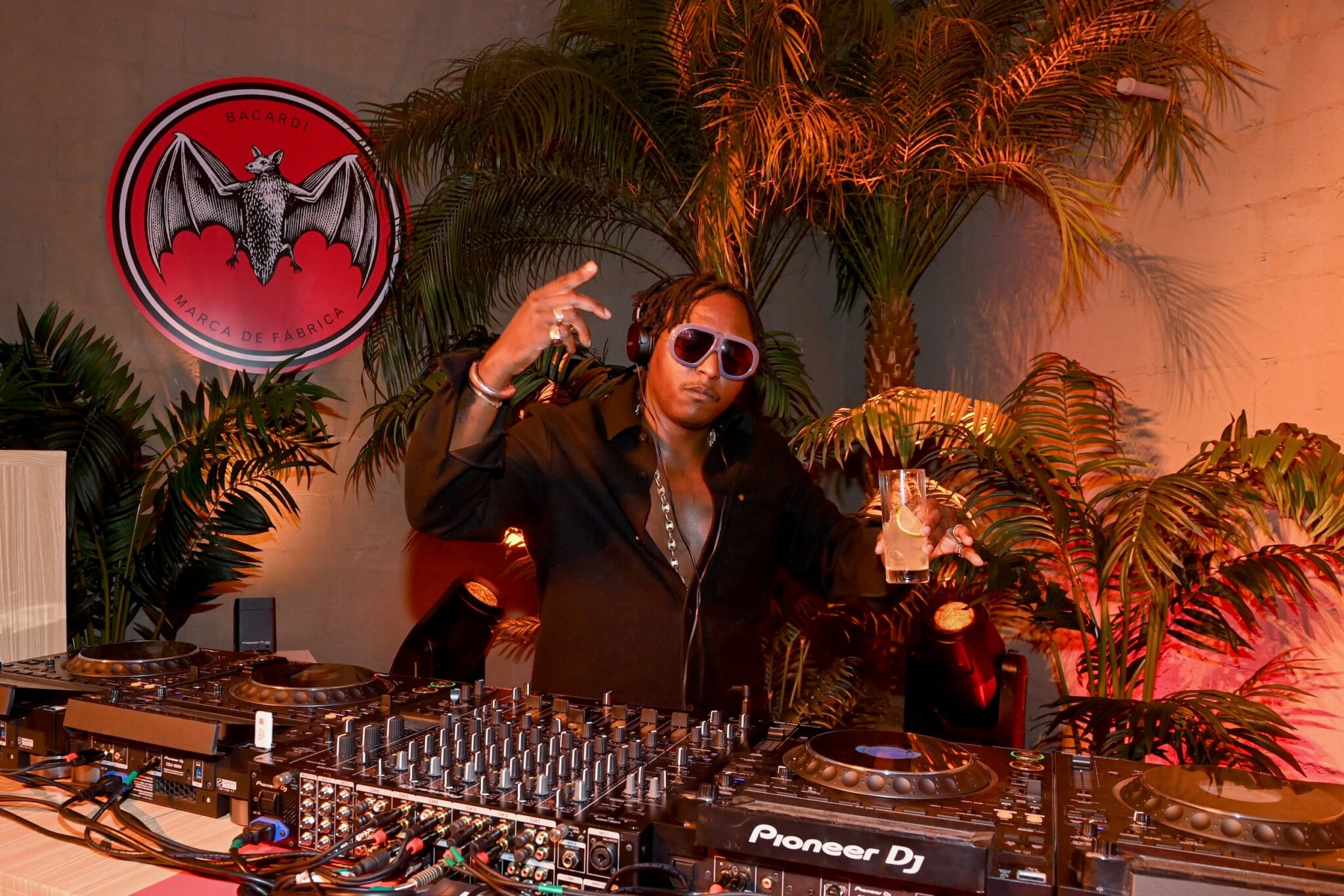 Coco & Breezy, DJ MERK Celebrate The MTV VMAs At BACARDÍ’s Last Drops ...