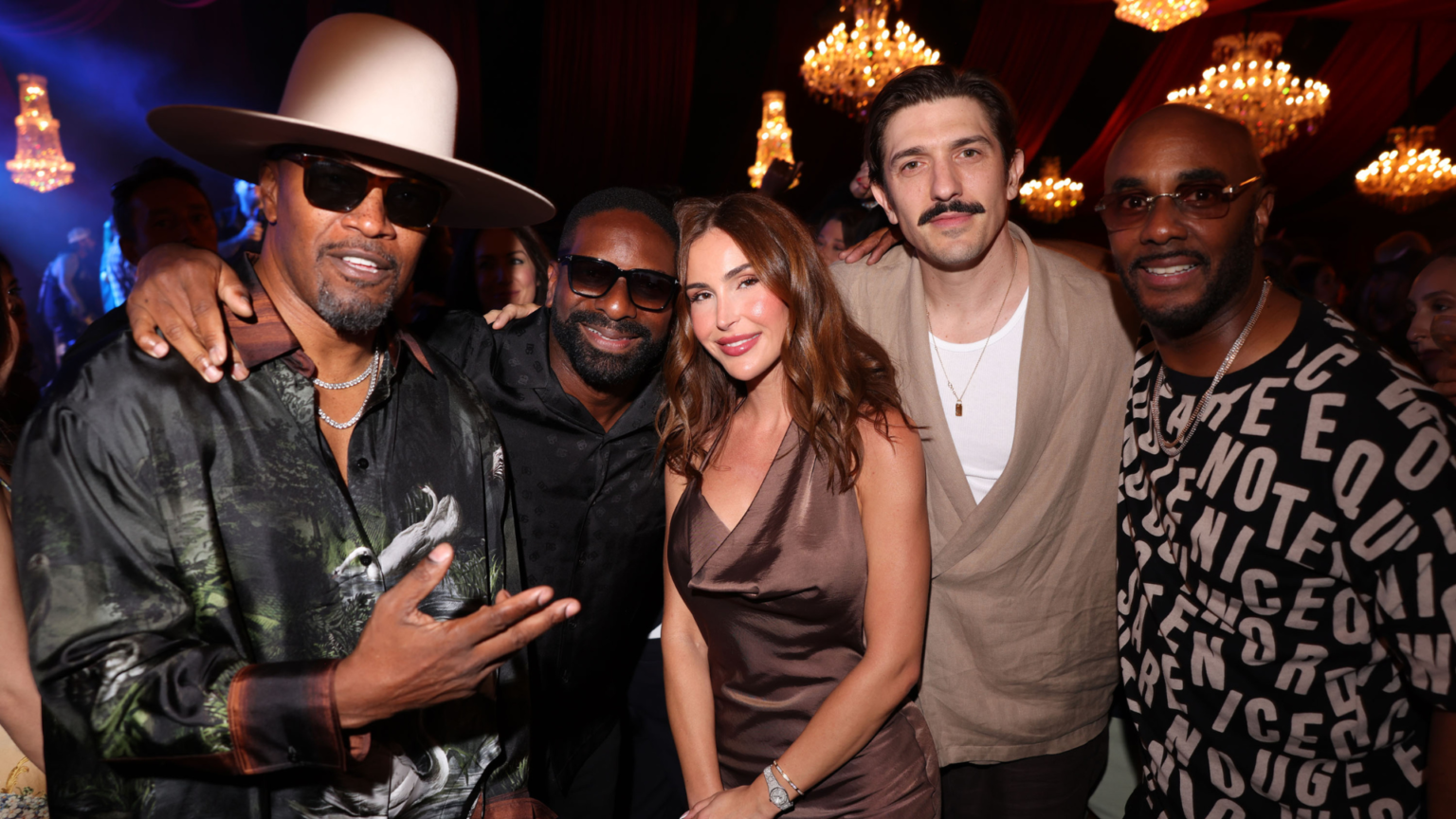 Carbone Beach Steals the Show: Miami Race Week’s Chicest Supper Club