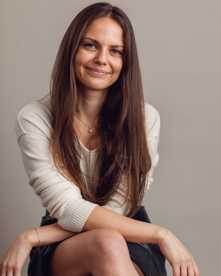 Dry January 2026: The Rise of Sober Curious Nightlife with Hilary Sheinbaum